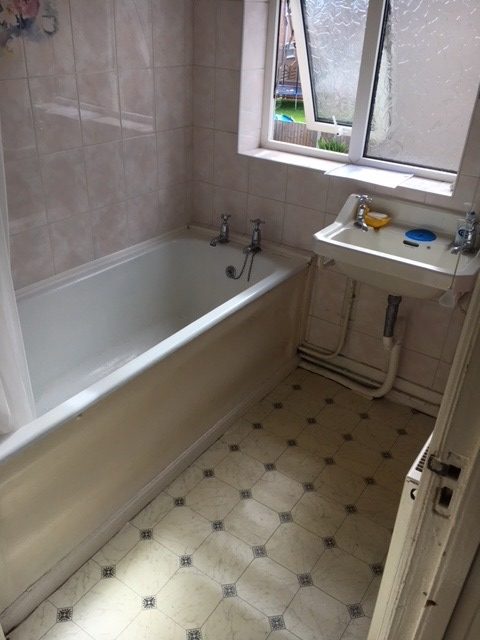 Mr & Mrs Price's Brand New Liberty Shower! - Freedom Showers